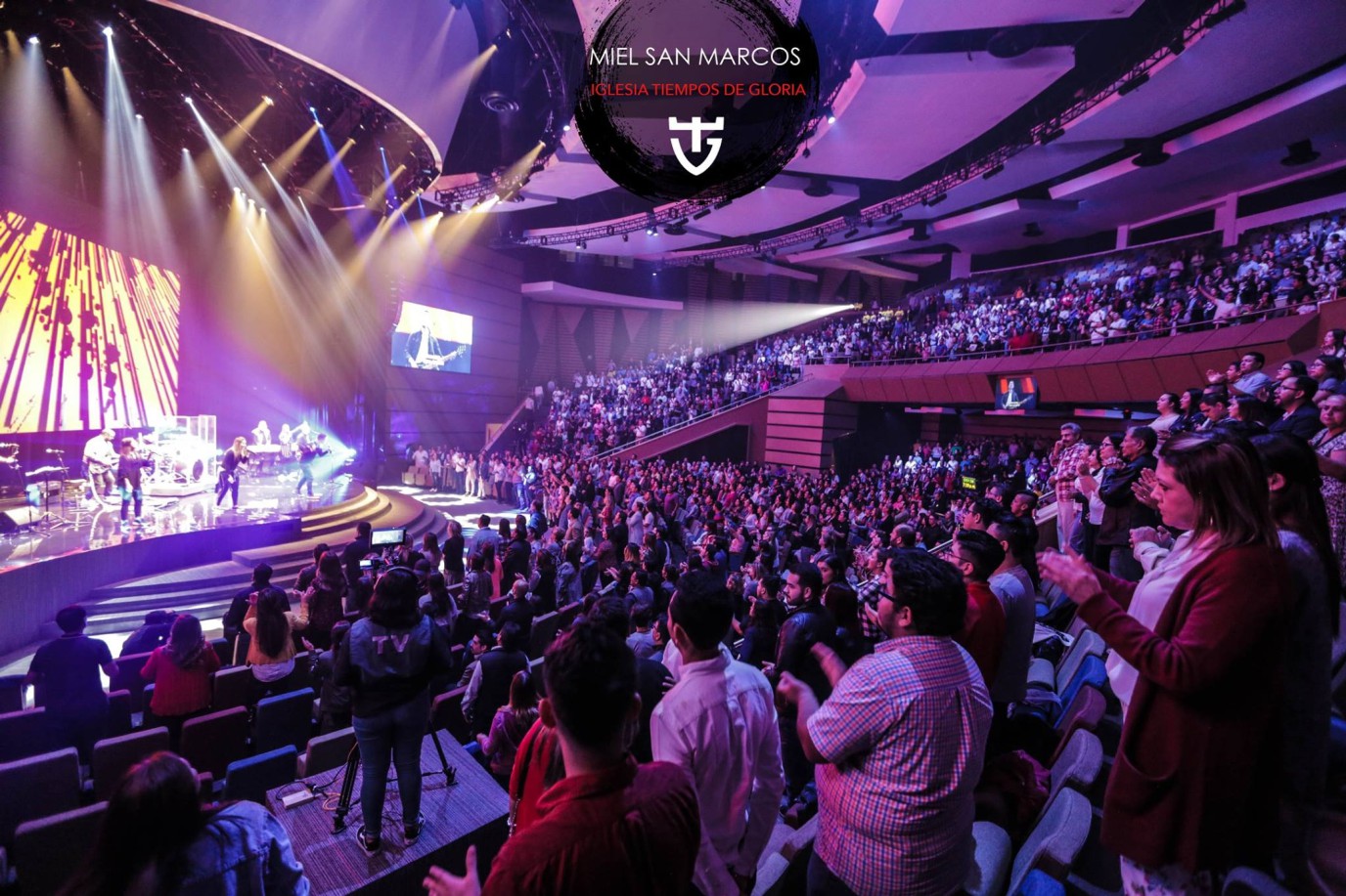 Choose church seating between auditorium chairs, stackers and pews